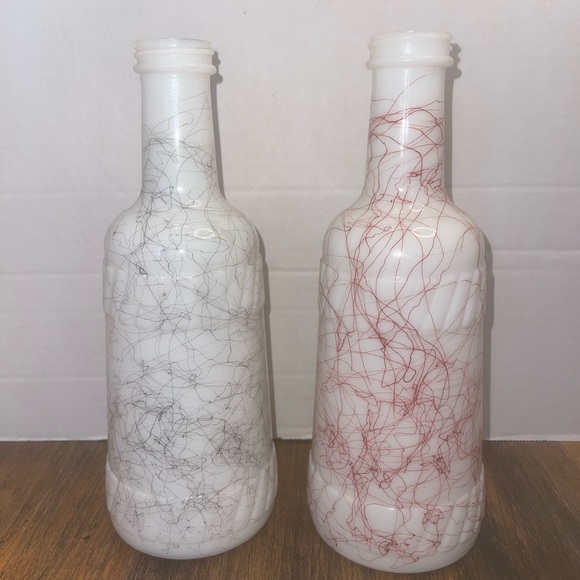Hazel-Atlas | Art | Vintage Hazel Atlas White Glass Bottles 95s Red ...